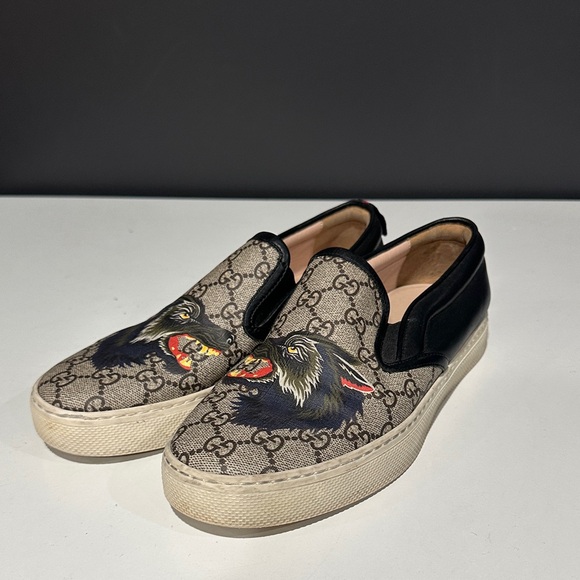 Gucci | Shoes | Gucci Gg Supreme Canvas Slipon Sneakers With A Wolf ...